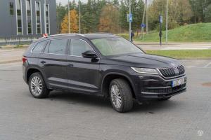 Black Skoda Kodiaq 2017 in Vilnius, with an engine capacity of 1.40 L and mileage of 183 thousand km for 16940 €, photo 3 on AUTOMOTO.COM.LV