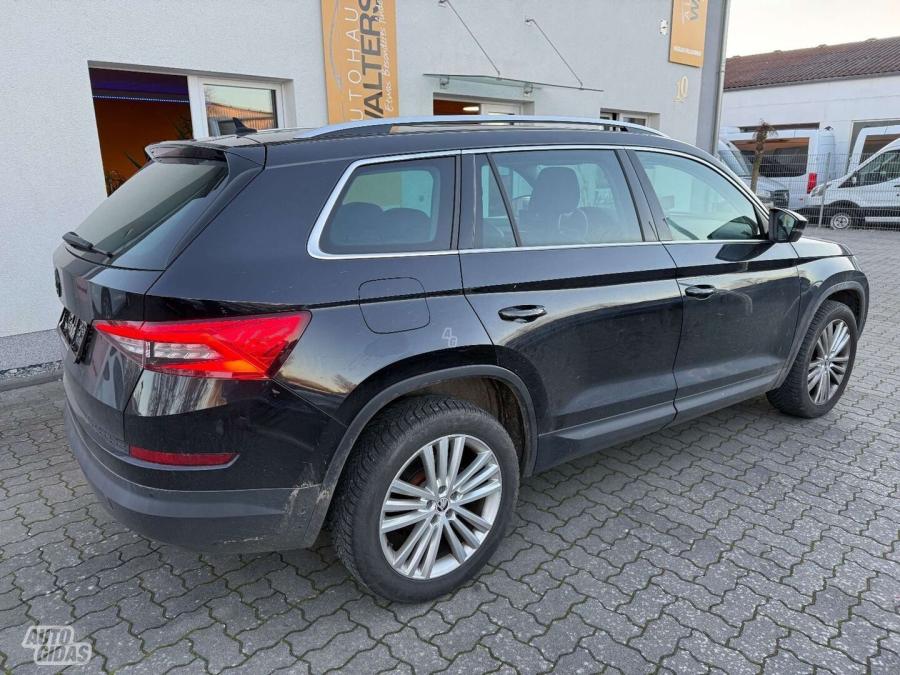 Melns Skoda Kodiaq 2017 Kauņa, ar dzinēja tilpumu 2.00 L un nobraukumu 96 tūkst. km par 29492 €, foto 5 vietnē AUTOMOTO.COM.LV
