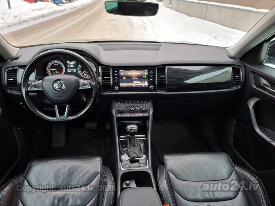 Melns Skoda Kodiaq 2017 Tallina, ar dzinēja tilpumu 2.00 L un nobraukumu 315 tūkst. km par 14900 €, foto 3 vietnē AUTOMOTO.COM.LV