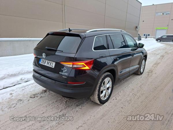 Melns Skoda Kodiaq 2017 Tallina, ar dzinēja tilpumu 2.00 L un nobraukumu 315 tūkst. km par 14900 €, foto 7 vietnē AUTOMOTO.COM.LV