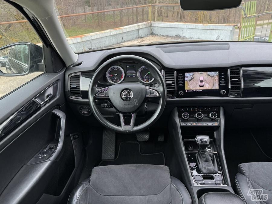 Melns Skoda Kodiaq 2017 Viļņa, ar dzinēja tilpumu 2.00 L un nobraukumu 270 tūkst. km par 19100 €, foto 3 vietnē AUTOMOTO.COM.LV