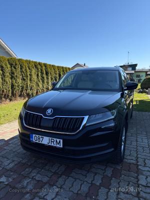 Black Skoda Kodiaq 2017 in Tallinn, with an engine capacity of 2.00 L and mileage of 183 thousand km for 18990 €, photo 3 on AUTOMOTO.COM.LV