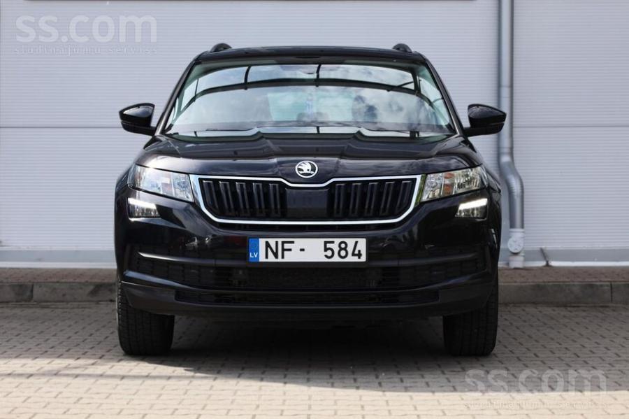 Black Skoda Kodiaq 2017 in Riga, with an engine capacity of 2.00 L and mileage of 0 thousand km for 13995 €, photo 4 on AUTOMOTO.COM.LV