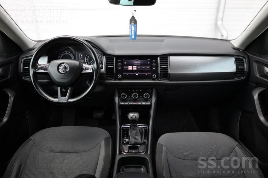 Black Skoda Kodiaq 2017 in Riga, with an engine capacity of 2.00 L and mileage of 0 thousand km for 13995 €, photo 8 on AUTOMOTO.COM.LV