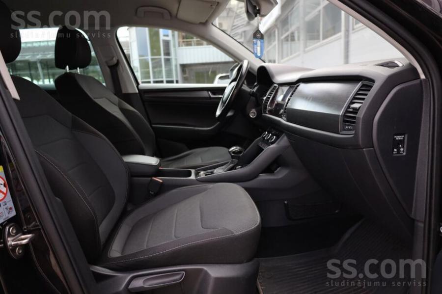 Black Skoda Kodiaq 2017 in Riga, with an engine capacity of 2.00 L and mileage of 0 thousand km for 13995 €, photo 13 on AUTOMOTO.COM.LV