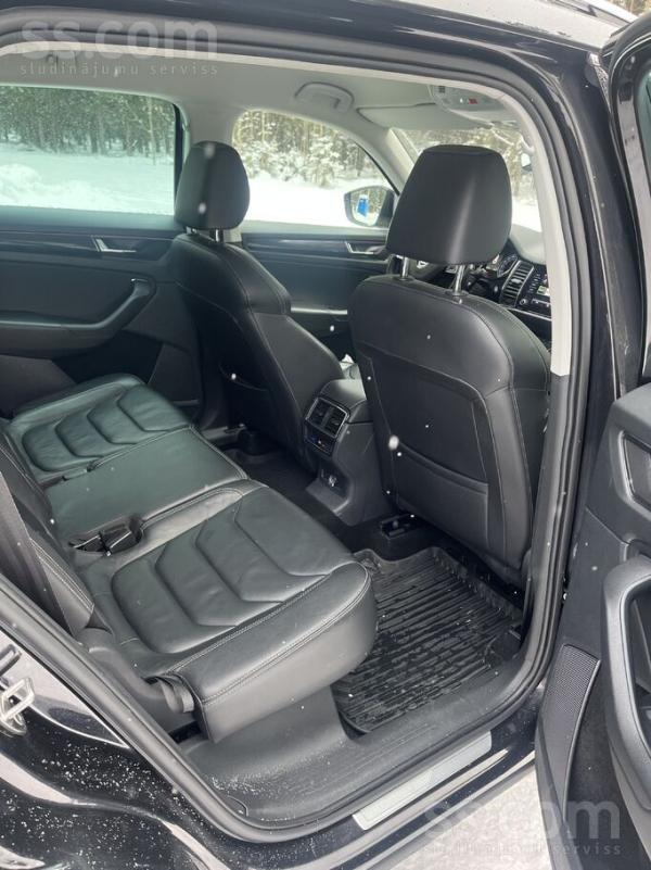 Black Skoda Kodiaq 2017 in Riga, with an engine capacity of 2.00 L and mileage of 246 thousand km for 17390 €, photo 10 on AUTOMOTO.COM.LV