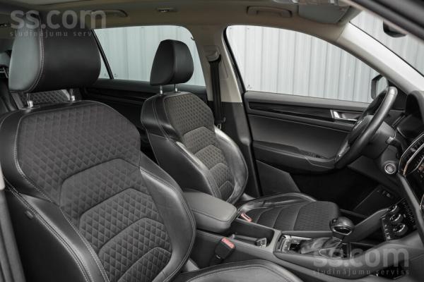 Black Skoda Kodiaq 2017 in Ogre, with an engine capacity of 2.00 L and mileage of 228 thousand km for 17900 €, photo 10 on AUTOMOTO.COM.LV