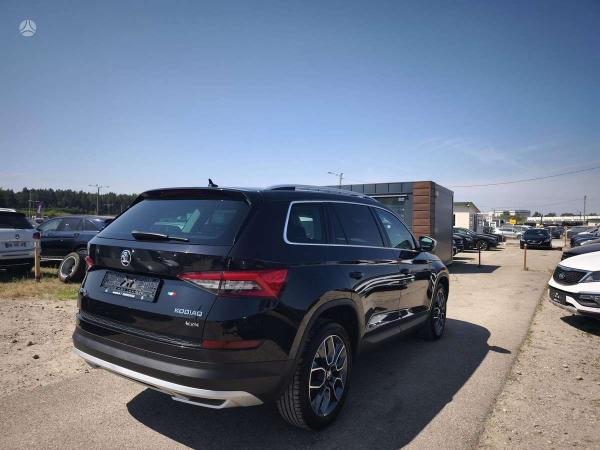 Black Skoda Kodiaq 2017 in Vilnius, with an engine capacity of 2.00 L and mileage of 319 thousand km for 16950 €, photo 5 on AUTOMOTO.COM.LV