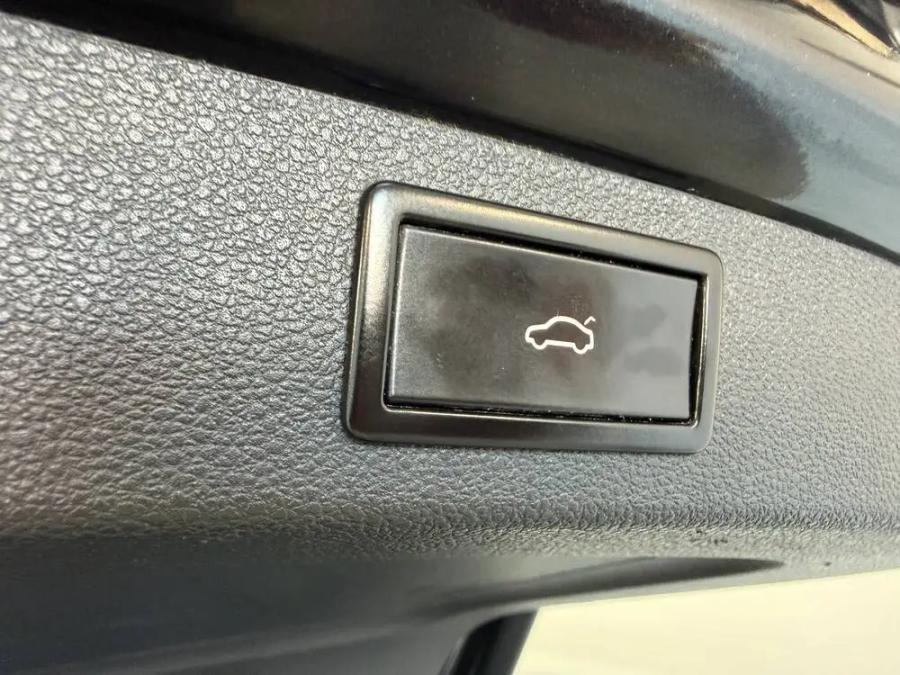 Melns Skoda Kodiaq 2017 Rēzekne, ar dzinēja tilpumu 2.00 L un nobraukumu 278 tūkst. km par 15990 €, foto 25 vietnē AUTOMOTO.COM.LV