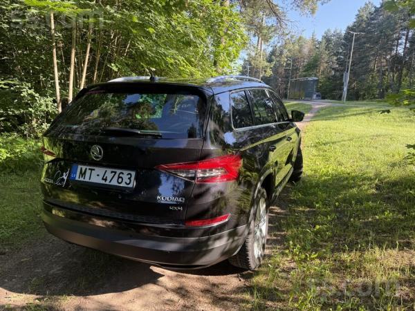 Черный Шкода Kodiaq 2017 в Рига, объемом двигателя 2.00 л и пробегом 0 тыс. км за 15000 €, фото 3 на AUTOMOTO.COM.LV