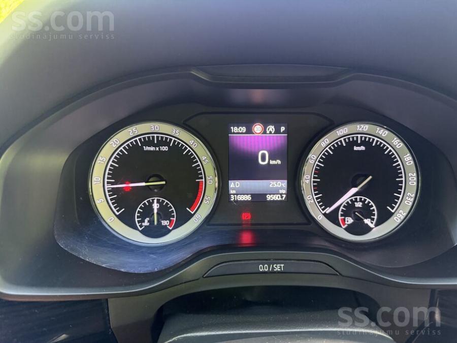 Melns Skoda Kodiaq 2017 Rīga, ar dzinēja tilpumu 2.00 L un nobraukumu 0 tūkst. km par 15000 €, foto 9 vietnē AUTOMOTO.COM.LV