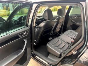Black Skoda Kodiaq 2017 in Riga, with an engine capacity of 2.00 L and mileage of 154 thousand km for 23400 €, photo 4 on AUTOMOTO.COM.LV