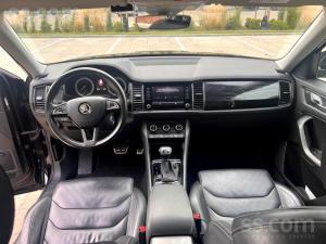 Black Skoda Kodiaq 2017 in Riga, with an engine capacity of 2.00 L and mileage of 154 thousand km for 23400 €, photo 8 on AUTOMOTO.COM.LV