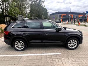 Black Skoda Kodiaq 2017 in Riga, with an engine capacity of 2.00 L and mileage of 154 thousand km for 23400 €, photo 12 on AUTOMOTO.COM.LV