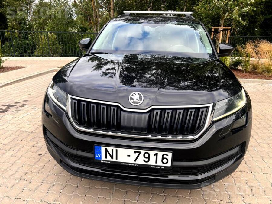 Black Skoda Kodiaq 2017 in Riga, with an engine capacity of 2.00 L and mileage of 154 thousand km for 23400 €, photo 13 on AUTOMOTO.COM.LV