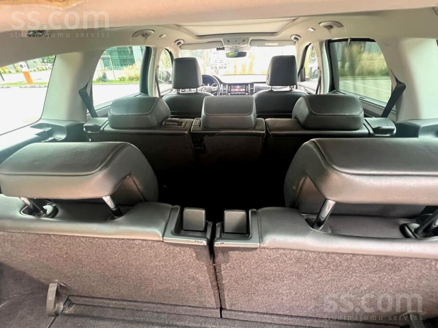 Black Skoda Kodiaq 2017 in Riga, with an engine capacity of 2.00 L and mileage of 154 thousand km for 23400 €, photo 20 on AUTOMOTO.COM.LV