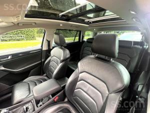 Black Skoda Kodiaq 2017 in Riga, with an engine capacity of 2.00 L and mileage of 154 thousand km for 23400 €, photo 24 on AUTOMOTO.COM.LV