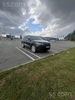 Melns Skoda Kodiaq 2017 Rīga, ar dzinēja tilpumu 2.00 L un nobraukumu 260 tūkst. km par 16300 €, foto  vietnē AUTOMOTO.COM.LV