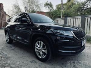 Melns Skoda Kodiaq 2017 Cēsis, ar dzinēja tilpumu 2.00 L un nobraukumu 277 tūkst. km par 15900 €, foto 4 vietnē AUTOMOTO.COM.LV