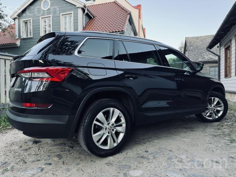 Melns Skoda Kodiaq 2017 Cēsis, ar dzinēja tilpumu 2.00 L un nobraukumu 277 tūkst. km par 15900 €, foto 5 vietnē AUTOMOTO.COM.LV