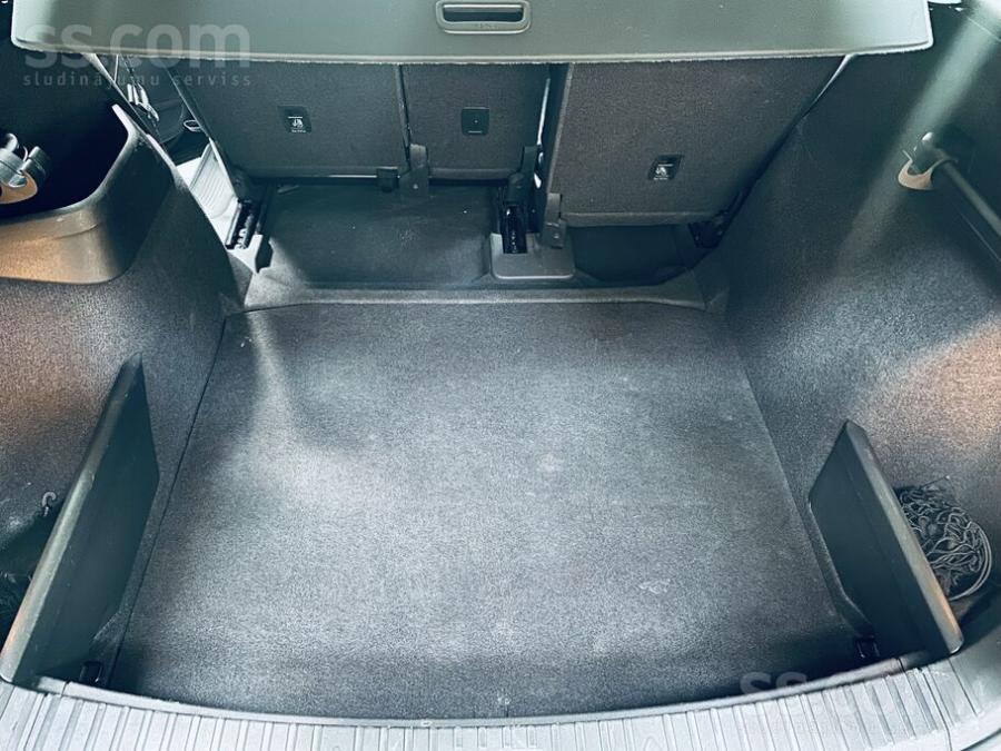 Melns Skoda Kodiaq 2017 Cēsis, ar dzinēja tilpumu 2.00 L un nobraukumu 277 tūkst. km par 15900 €, foto 30 vietnē AUTOMOTO.COM.LV
