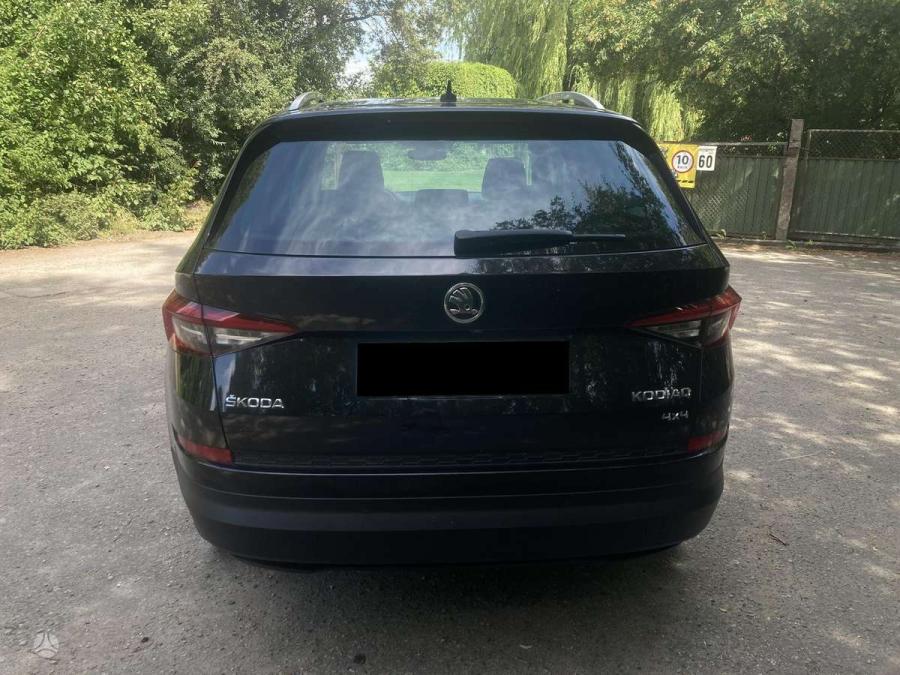 Melns Skoda Kodiaq 2017 Marijampole, ar dzinēja tilpumu 1.97 L un nobraukumu 271 tūkst. km par 15999 €, foto 10 vietnē AUTOMOTO.COM.LV