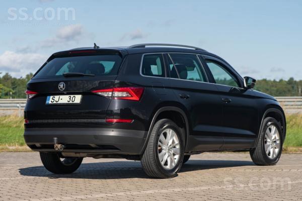 Skoda Kodiaq 2017 in Riga on AUTOMOTO.COM.LV Black Skoda Kodiaq 2017 in Riga, with an engine capacity of 2.00 L and mileage of 193 thousand km for 17900 €, photo 7 on AUTOMOTO.COM.LV