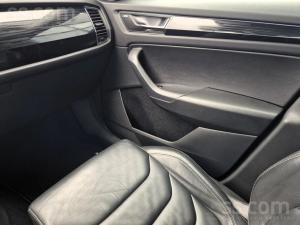 Черный Шкода Kodiaq 2017 в Рига, объемом двигателя 2.00 л и пробегом 153 тыс. км за 19590 €, фото 14 на AUTOMOTO.COM.LV