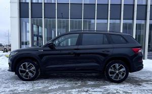 Black Skoda Kodiaq 2018 in Vilnius, with an engine capacity of 1.97 L and mileage of 278 thousand km for 22990 €, photo 6 on AUTOMOTO.COM.LV