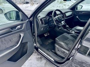 Black Skoda Kodiaq 2018 in Vilnius, with an engine capacity of 1.97 L and mileage of 278 thousand km for 22990 €, photo 13 on AUTOMOTO.COM.LV