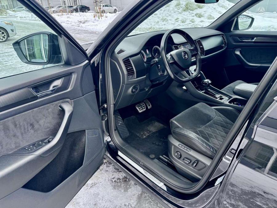 Black Skoda Kodiaq 2018 in Vilnius, with an engine capacity of 1.97 L and mileage of 278 thousand km for 22990 €, photo 13 on AUTOMOTO.COM.LV