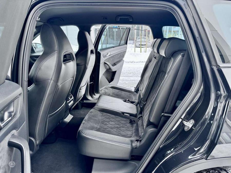 Black Skoda Kodiaq 2018 in Vilnius, with an engine capacity of 1.97 L and mileage of 278 thousand km for 22990 €, photo 19 on AUTOMOTO.COM.LV