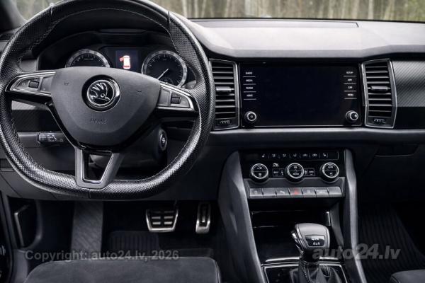 Black Skoda Kodiaq 2018 in Tallinn, with an engine capacity of 2.00 L and mileage of 90 thousand km for 23300 €, photo 4 on AUTOMOTO.COM.LV
