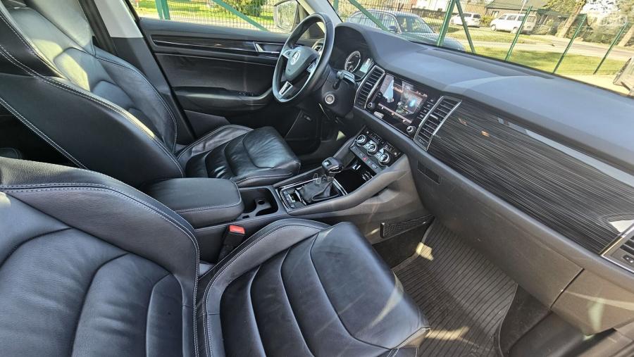 Melns Skoda Kodiaq 2018 Prienai, ar dzinēja tilpumu 1.40 L un nobraukumu 205 tūkst. km par 15699 €, foto 13 vietnē AUTOMOTO.COM.LV