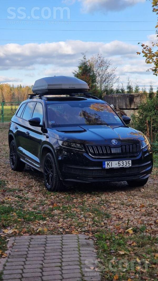 Black Skoda Kodiaq 2018 in Riga, with an engine capacity of 2.00 L and mileage of 186 thousand km for 25900 €, photo 1 on AUTOMOTO.COM.LV