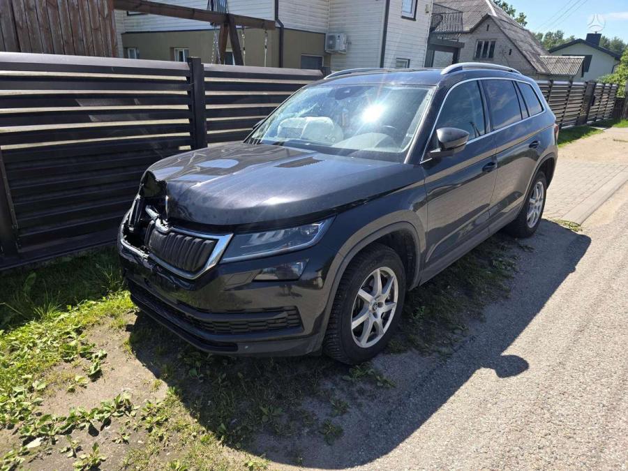 Melns Skoda Kodiaq 2018 Kauņa, ar dzinēja tilpumu 1.97 L un nobraukumu 420 tūkst. km par 8000 €, foto 1 vietnē AUTOMOTO.COM.LV