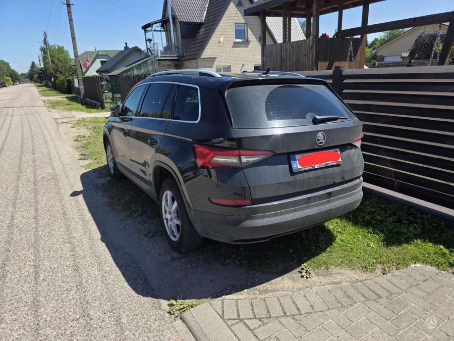 Melns Skoda Kodiaq 2018 Kauņa, ar dzinēja tilpumu 1.97 L un nobraukumu 420 tūkst. km par 8000 €, foto 3 vietnē AUTOMOTO.COM.LV