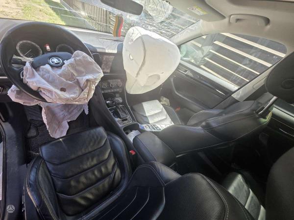 Черный Шкода Kodiaq 2018 в Каунас, объемом двигателя 1.97 л и пробегом 420 тыс. км за 8000 €, фото 5 на AUTOMOTO.COM.LV