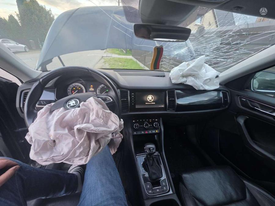Melns Skoda Kodiaq 2018 Kauņa, ar dzinēja tilpumu 1.97 L un nobraukumu 420 tūkst. km par 8000 €, foto 7 vietnē AUTOMOTO.COM.LV