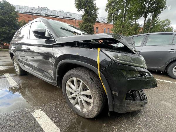 Melns Skoda Kodiaq 2018 Kauņa, ar dzinēja tilpumu 1.97 L un nobraukumu 336 tūkst. km par 5500 €, foto 5 vietnē AUTOMOTO.COM.LV