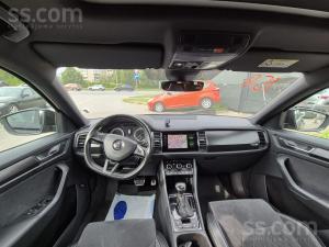 Black Skoda Kodiaq 2018 in Riga, with an engine capacity of 2.00 L and mileage of 193 thousand km for 23490 €, photo 12 on AUTOMOTO.COM.LV