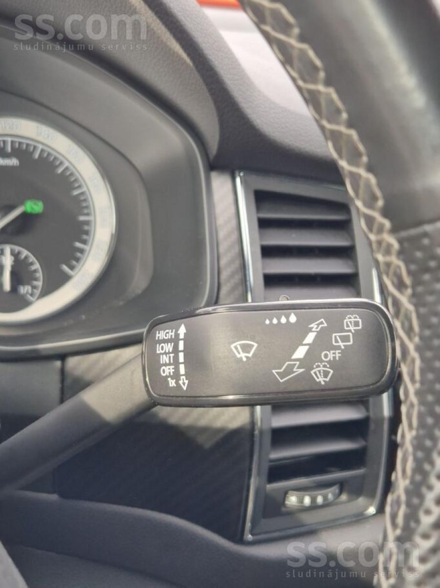 Black Skoda Kodiaq 2018 in Riga, with an engine capacity of 2.00 L and mileage of 193 thousand km for 23490 €, photo 23 on AUTOMOTO.COM.LV