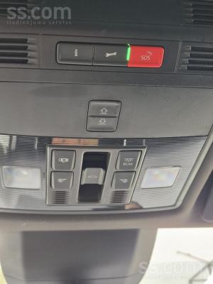 Black Skoda Kodiaq 2018 in Riga, with an engine capacity of 2.00 L and mileage of 193 thousand km for 23490 €, photo 24 on AUTOMOTO.COM.LV