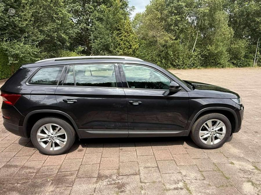 Черный Шкода Kodiaq 2018 в Вильнюс, объемом двигателя 1.40 л и пробегом 230 тыс. км за 16300 €, фото 4 на AUTOMOTO.COM.LV