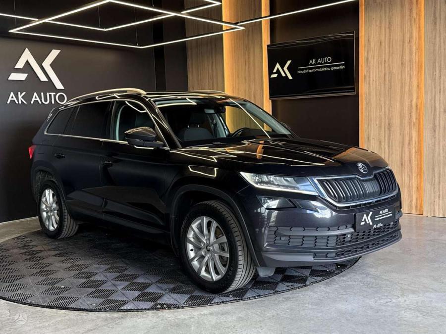 Black Skoda Kodiaq 2018 in Kaunas, with an engine capacity of 1.97 L and mileage of 199 thousand km for 18990 €, photo 3 on AUTOMOTO.COM.LV