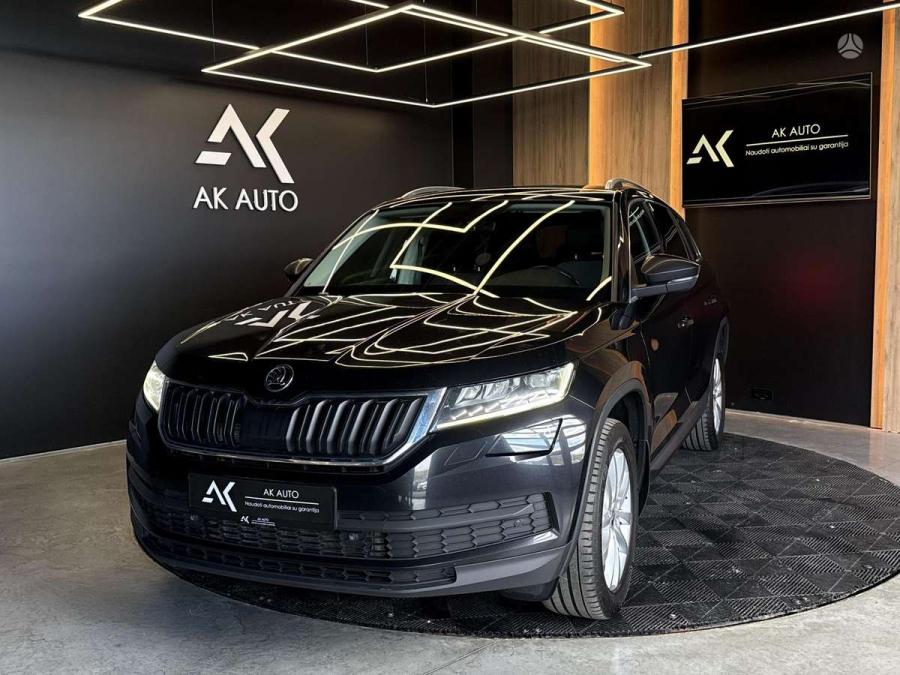 Black Skoda Kodiaq 2018 in Kaunas, with an engine capacity of 1.97 L and mileage of 199 thousand km for 18990 €, photo 6 on AUTOMOTO.COM.LV