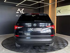 Black Skoda Kodiaq 2018 in Kaunas, with an engine capacity of 1.97 L and mileage of 199 thousand km for 18990 €, photo 13 on AUTOMOTO.COM.LV