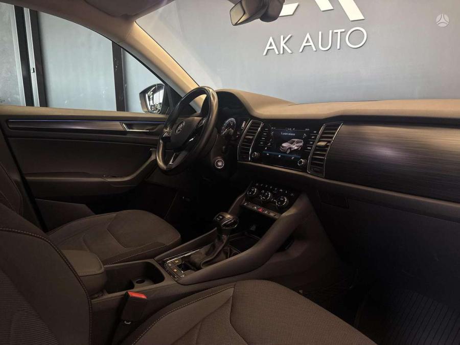 Black Skoda Kodiaq 2018 in Kaunas, with an engine capacity of 1.97 L and mileage of 199 thousand km for 18990 €, photo 18 on AUTOMOTO.COM.LV