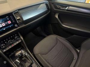 Black Skoda Kodiaq 2018 in Kaunas, with an engine capacity of 1.97 L and mileage of 199 thousand km for 18990 €, photo 19 on AUTOMOTO.COM.LV