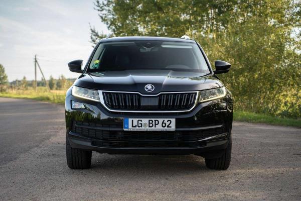 Melns Skoda Kodiaq 2018 Elektrėnai, ar dzinēja tilpumu 1.97 L un nobraukumu 260 tūkst. km par 17350 €, foto 3 vietnē AUTOMOTO.COM.LV